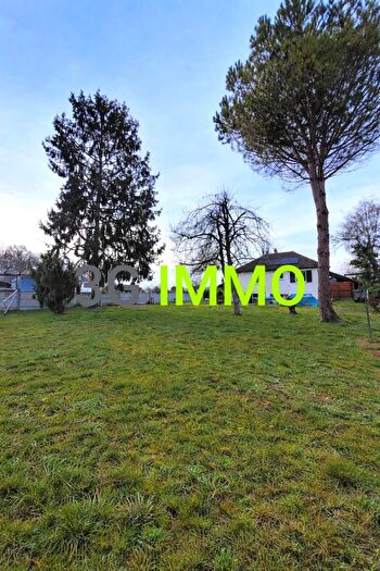 Maison à vendre - Mehun-sur-Yèvre - 7 pièces - 4 chambres