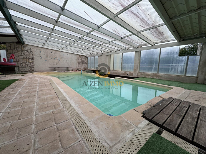 Maison à vendre - Secondigny - 8 pièces - 6 chambres