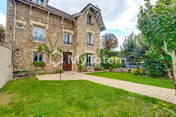 Maison 10 pièces à vendre à Saint-Prix