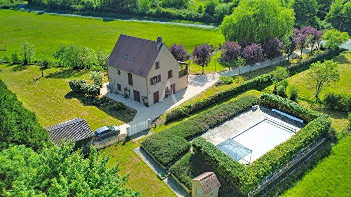 Puy-lévêque : Maison 7 pièces à vendre
