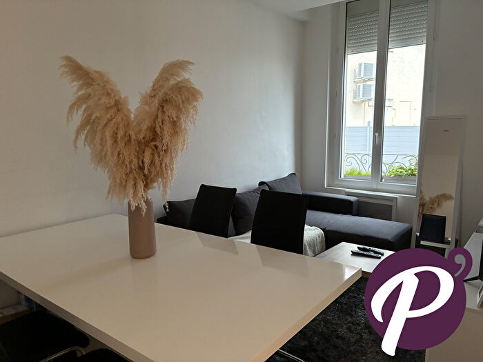 Appartement à louer - Bergerac, Centre-ville - 2 pièces - 1 chambre