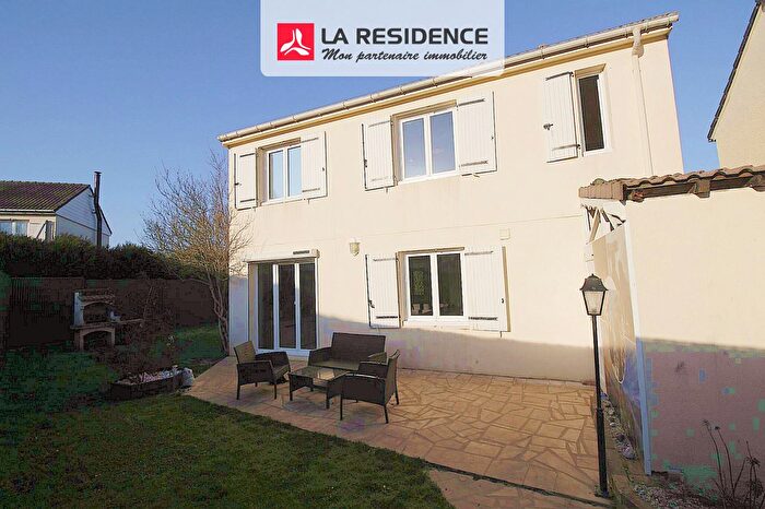 Maison à vendre - Savigny-le-Temple, Plessis-le-Roi - 5 pièces - 3 chambres