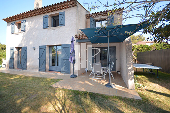 Maison à vendre - Saint-Raphaël, Plateau Notre-Dame - 5 pièces - 3 chambres