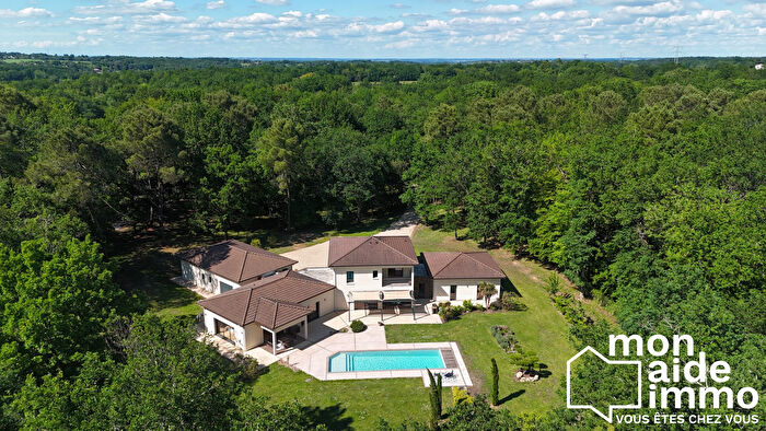 Maison 8 pièces à Pompignac, à vendre