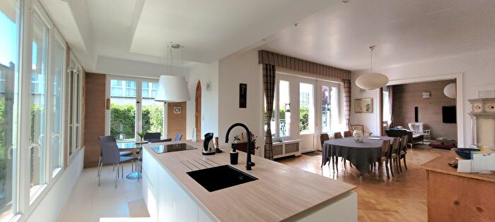 Maison à vendre - Saint-Dié-des-Vosges - 10 pièces - 5 chambres