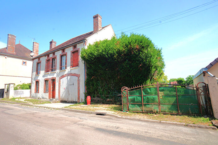 Maison à vendre - Villiers-sur-Tholon - 4 pièces - 3 chambres