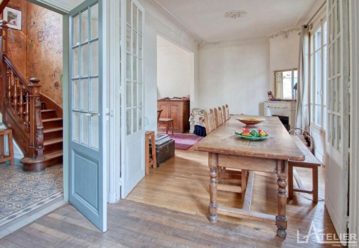 Maison à vendre - Suresnes, République - 6 pièces - 4 chambres