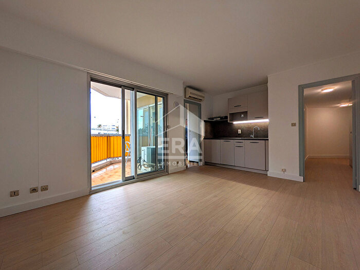 Appartement à vendre - Cagnes-sur-Mer, Le Cros de Cagnes, Les Vespins - 2 pièces - 1 chambre