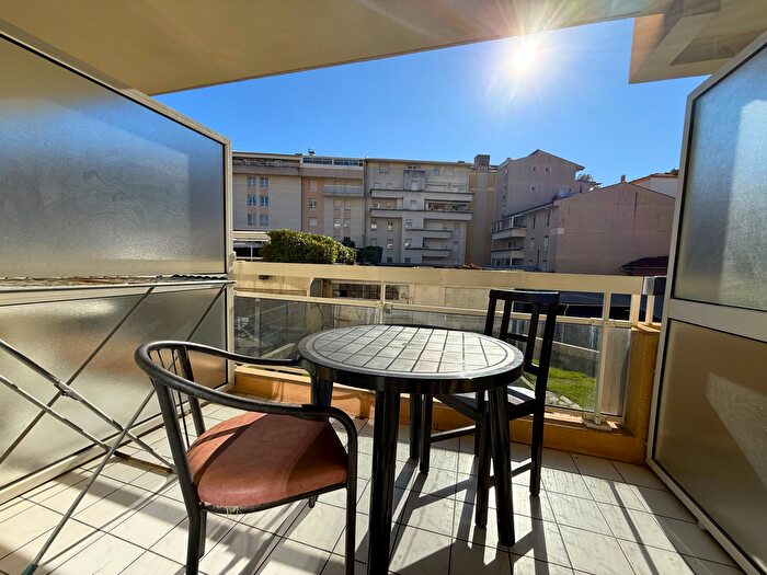 Appartement 1 pièce à vendre à Cannes, Bocca Sud