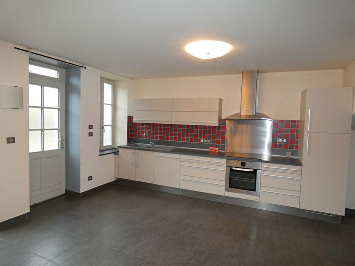 Maison 3 pièces à Saint-Romain, à louer
