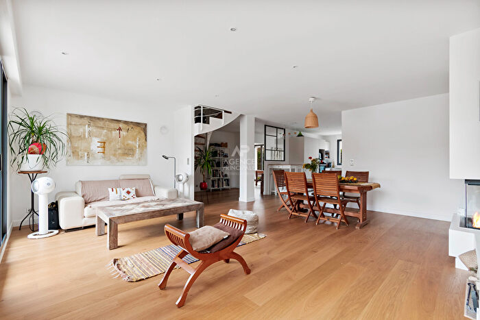 Maison à vendre - Fourqueux - 8 pièces - 5 chambres