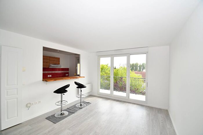 Les Pavillons-sous-Bois, Centre-ville, Basoche - Appartement 3 pièces à vendre