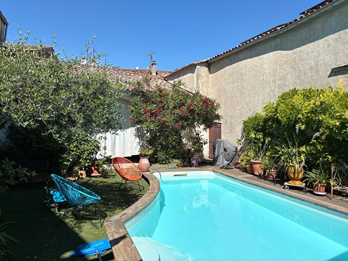 Cannes-et-Clairan - Maison 7 pièces à vendre