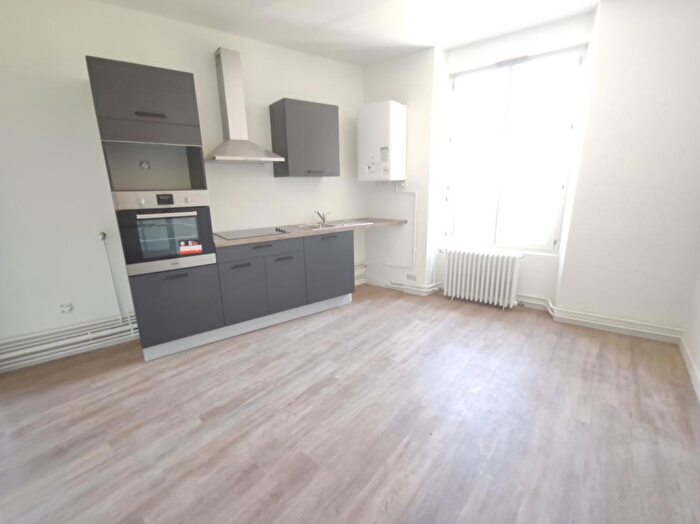 Fougères, Montaubert, Rillé, Saint-Sulpice : Appartement 2 pièces à louer