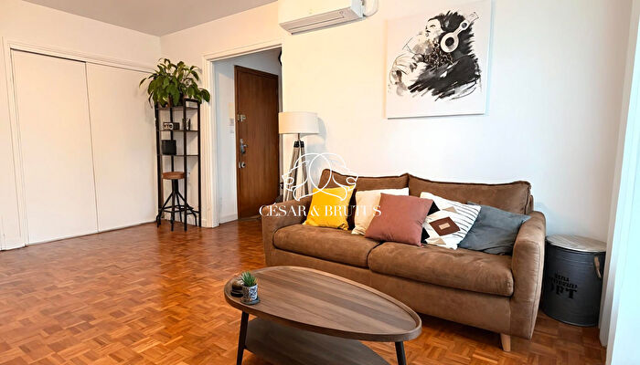 Appartement à vendre - Villeurbanne, Charmettes - 2 pièces - 1 chambre