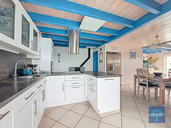 Maison à vendre - Coëx - 5 pièces - 3 chambres