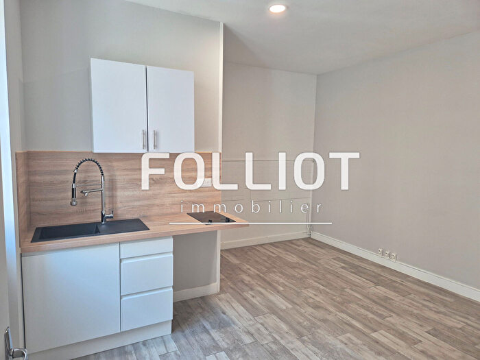 Appartement à louer - Saint-Lô, Nord - 1 pièce