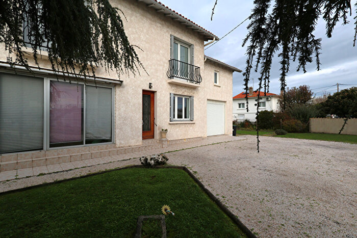 Maison à vendre - Royan, Marne-Yeuse, Royan - 6 pièces - 4 chambres