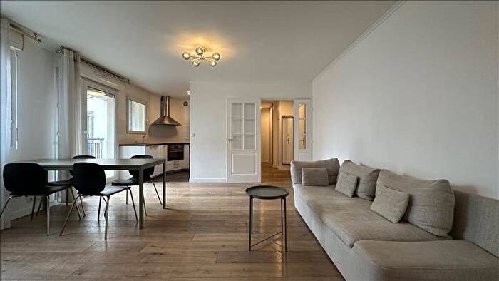 Appartement à louer - Colombiers, Issy-les-Moulineaux - 3 pièces - 2 chambres