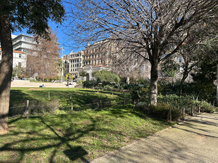 Appartement à vendre - Toulon, Haute-ville - 4 pièces - 3 chambres