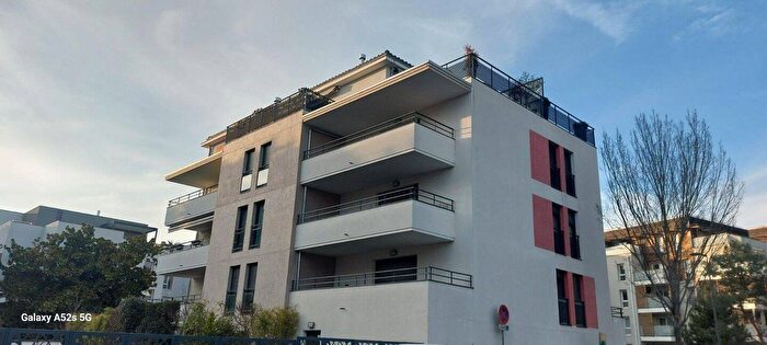 Appartement à louer - Le Bourg, Fontaines-sur-Saône - 3 pièces - 2 chambres