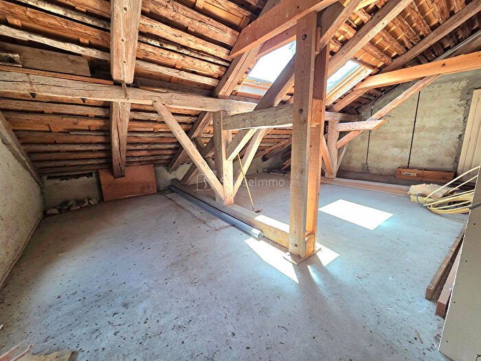 Trévillers : Appartement 4 pièces à vendre