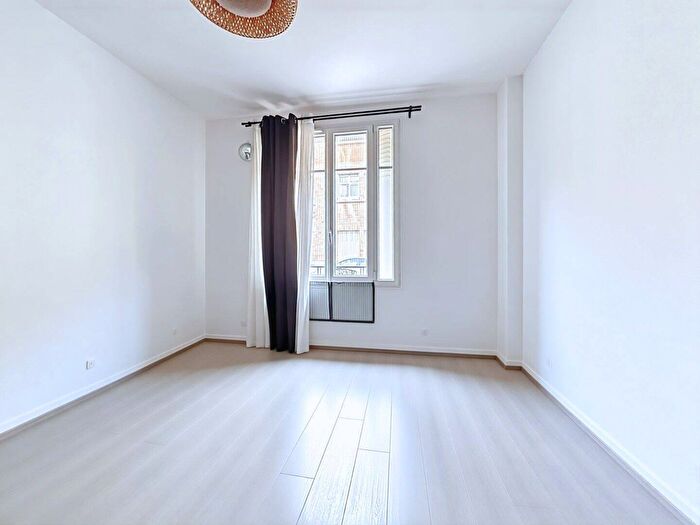 Appartement à louer - Centre-Voltaire, Asnières-sur-Seine - 2 pièces - 1 chambre