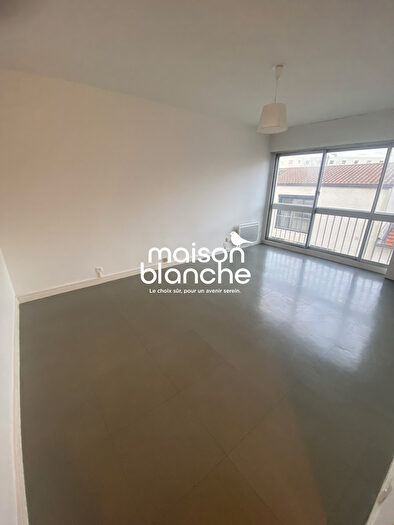 Appartement à louer - Bordeaux, Nansouty - 1 pièce