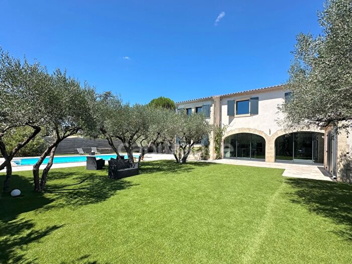 Saint-Maximin : Maison 8 pièces à vendre