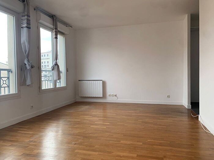 Appartement à louer - Corentin Celton, Issy-les-Moulineaux - 2 pièces - 1 chambre