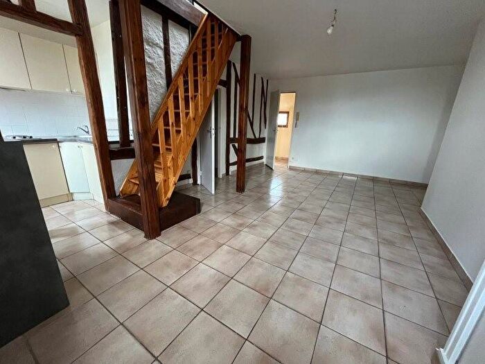 Appartement à louer - Troyes - 2 pièces - 1 chambre