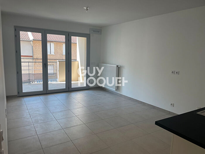 Bourgoin-Jallieu, Centre-ville, Pont Saint-Michel - Appartement 2 pièces à louer