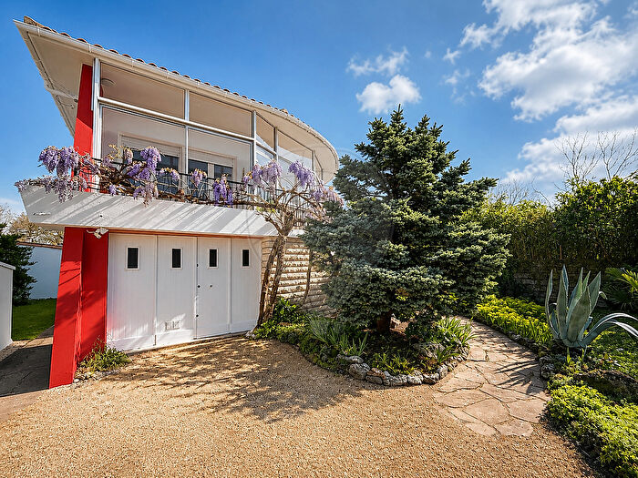 Saint-Palais-sur-Mer : Maison 6 pièces à vendre