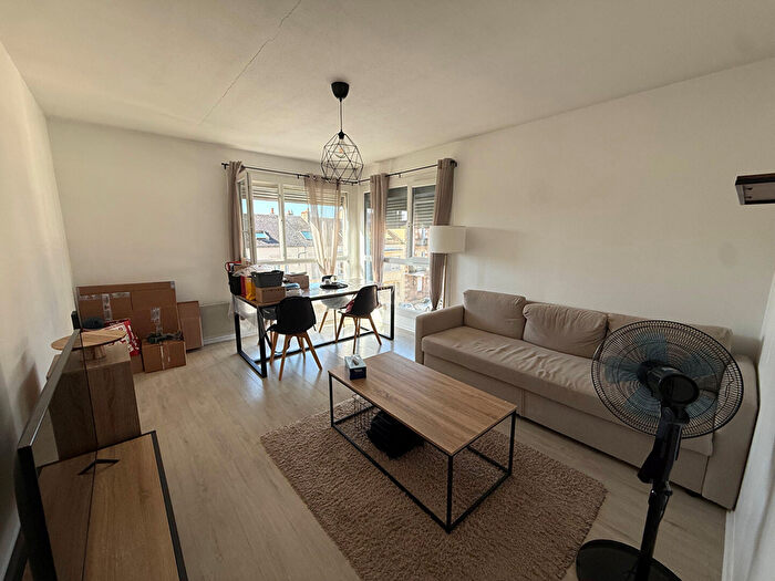 Moulins, Gâteaux, Clos de Bourgogne - Appartement 2 pièces à louer