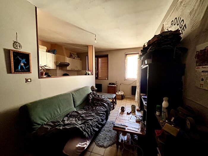 Appartement à vendre - Scorbé-Clairvaux - 3 pièces - 2 chambres