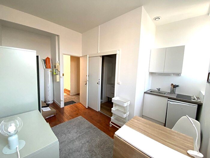 Appartement à louer - Nansouty, Saint Genès, Bordeaux - 1 pièce