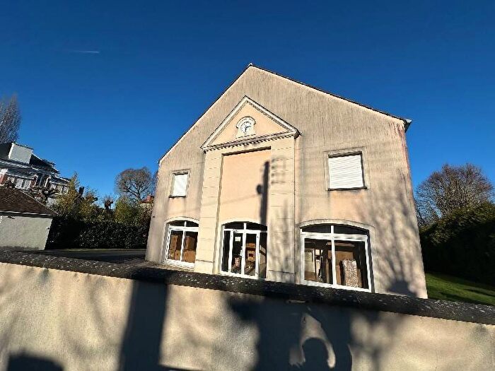 Appartement à louer - Bois-le-Roi - 1 pièce