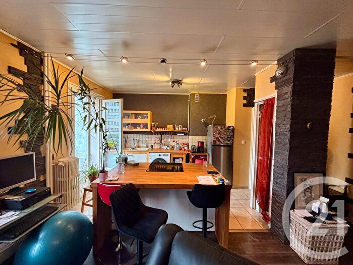 Appartement à vendre - Saint-Étienne, La Terrasse, Bel Air, Bergson, Carnot - 3 pièces - 2 chambres