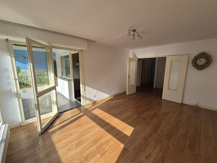 Appartement à vendre - Tulle, Centre-ville - 3 pièces - 2 chambres