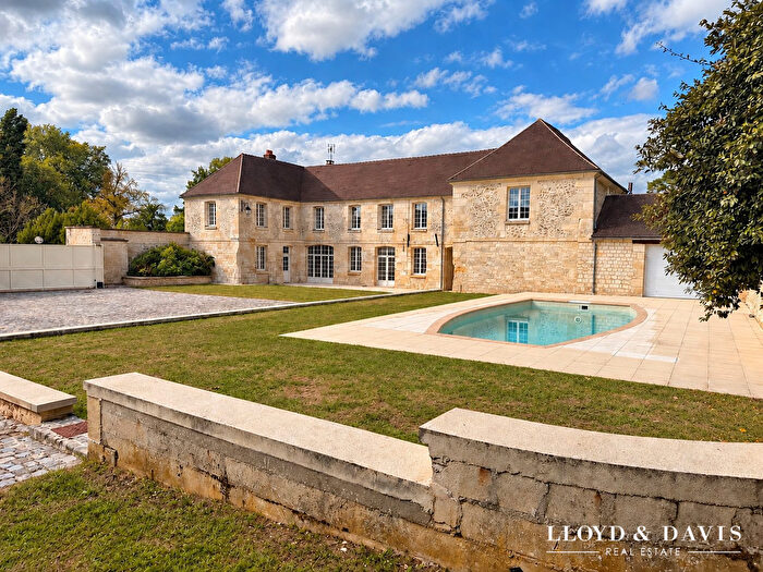 Senlis : Maison 10 pièces à vendre