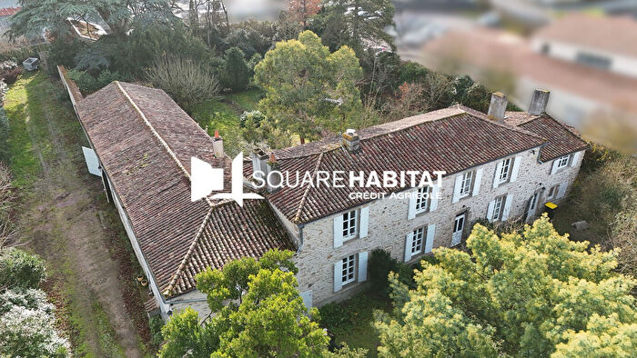 Maison à vendre - Bressuire, Malabry, Bois dAnne - 9 pièces - 4 chambres