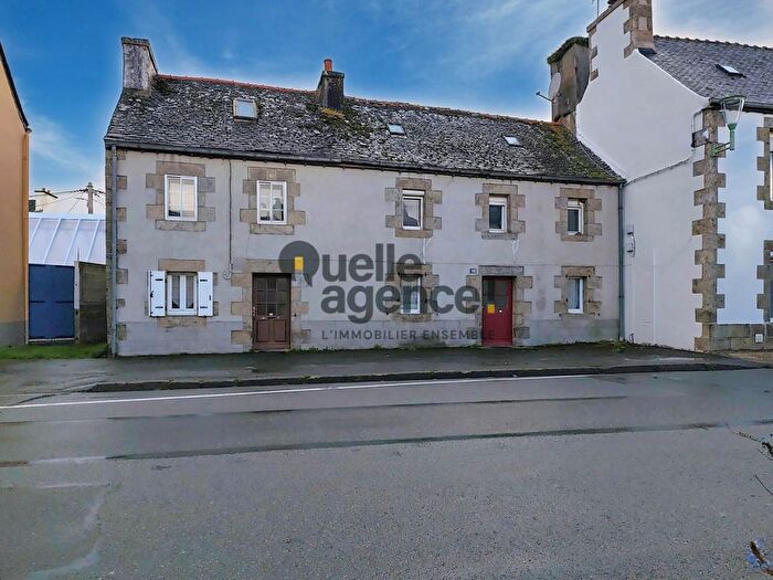 Maison à vendre - Pleyber-Christ - 6 pièces - 4 chambres