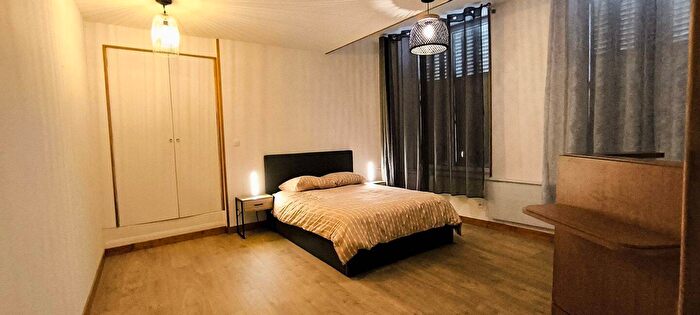 Appartement à louer - Plateau, Laon - 1 pièce