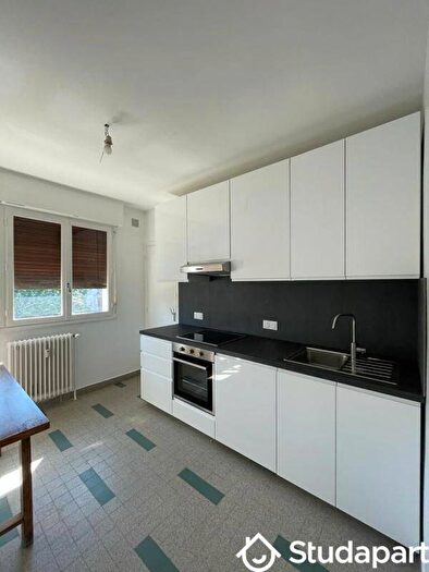 Appartement à louer - Abbaye, Grenoble - 1 pièce - 3 chambres