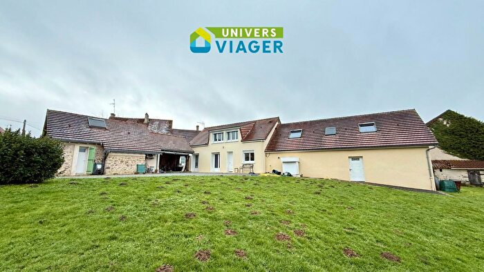 Maison à vendre - Verneuil-Moustiers - 8 pièces - 5 chambres