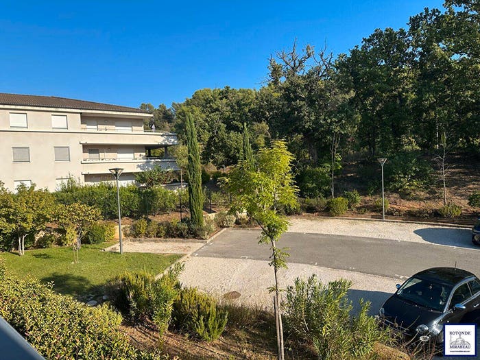 Pont de l'Arc, Aix-en-Provence : Appartement 3 pièces à louer