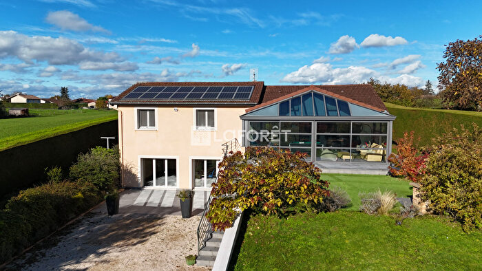 Maison à vendre - Dompierre-sur-Chalaronne - 7 pièces - 3 chambres