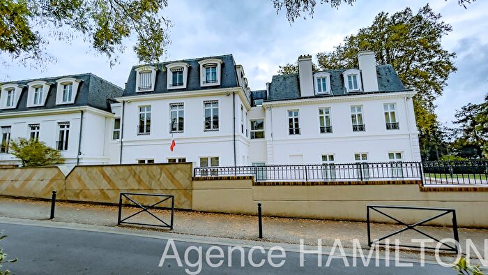 Appartement à vendre - Garches, Centre-ville, Mairie - 3 pièces - 2 chambres