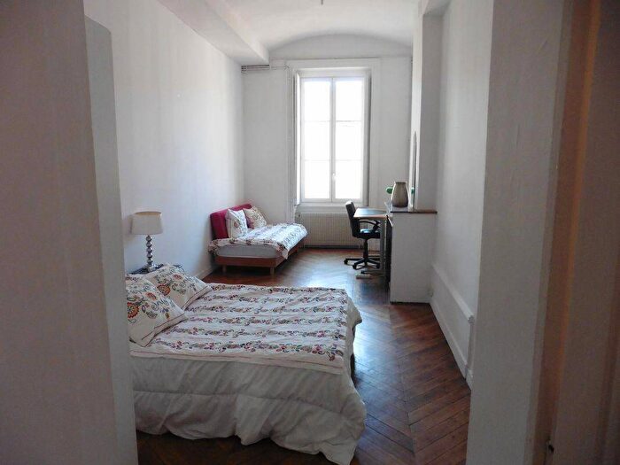 Appartement à louer - Lyon ème arrondissement - 5 pièces - 4 chambres