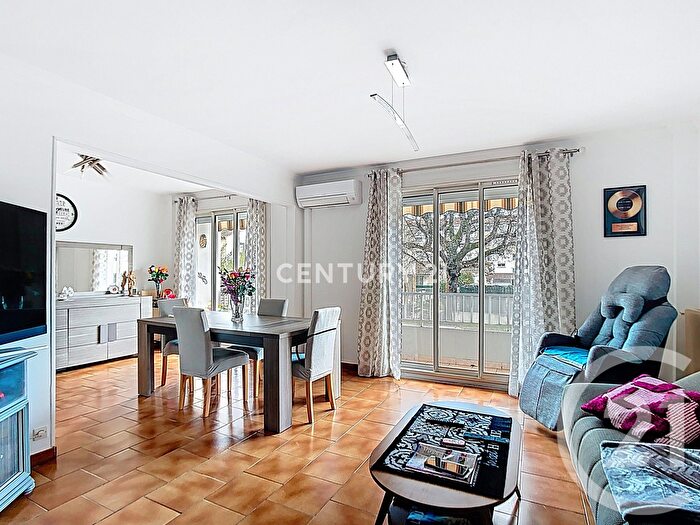 Appartement à vendre - Aubagne, Longuillar, Perussone, Charrel - 4 pièces - 2 chambres